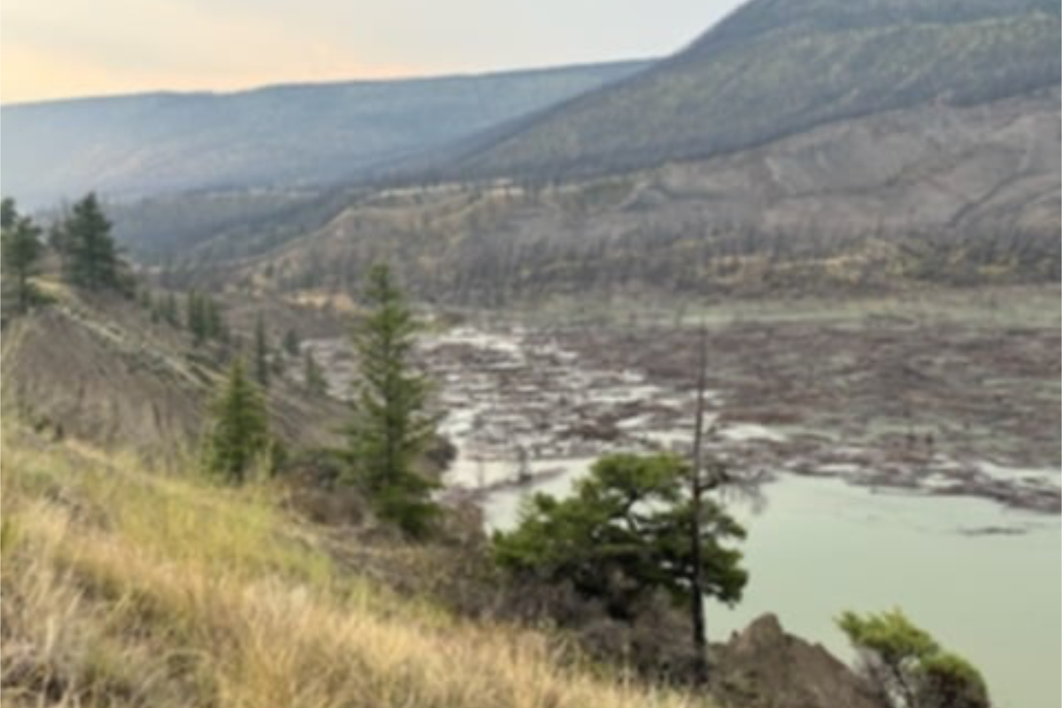 Chilcotin River landslide still holding back water Monday morning Aug ...